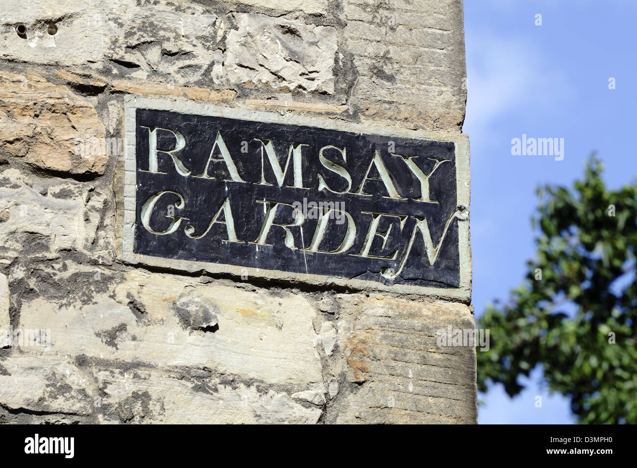 Edinburgh street name hi-res stock photography and images - Alamy