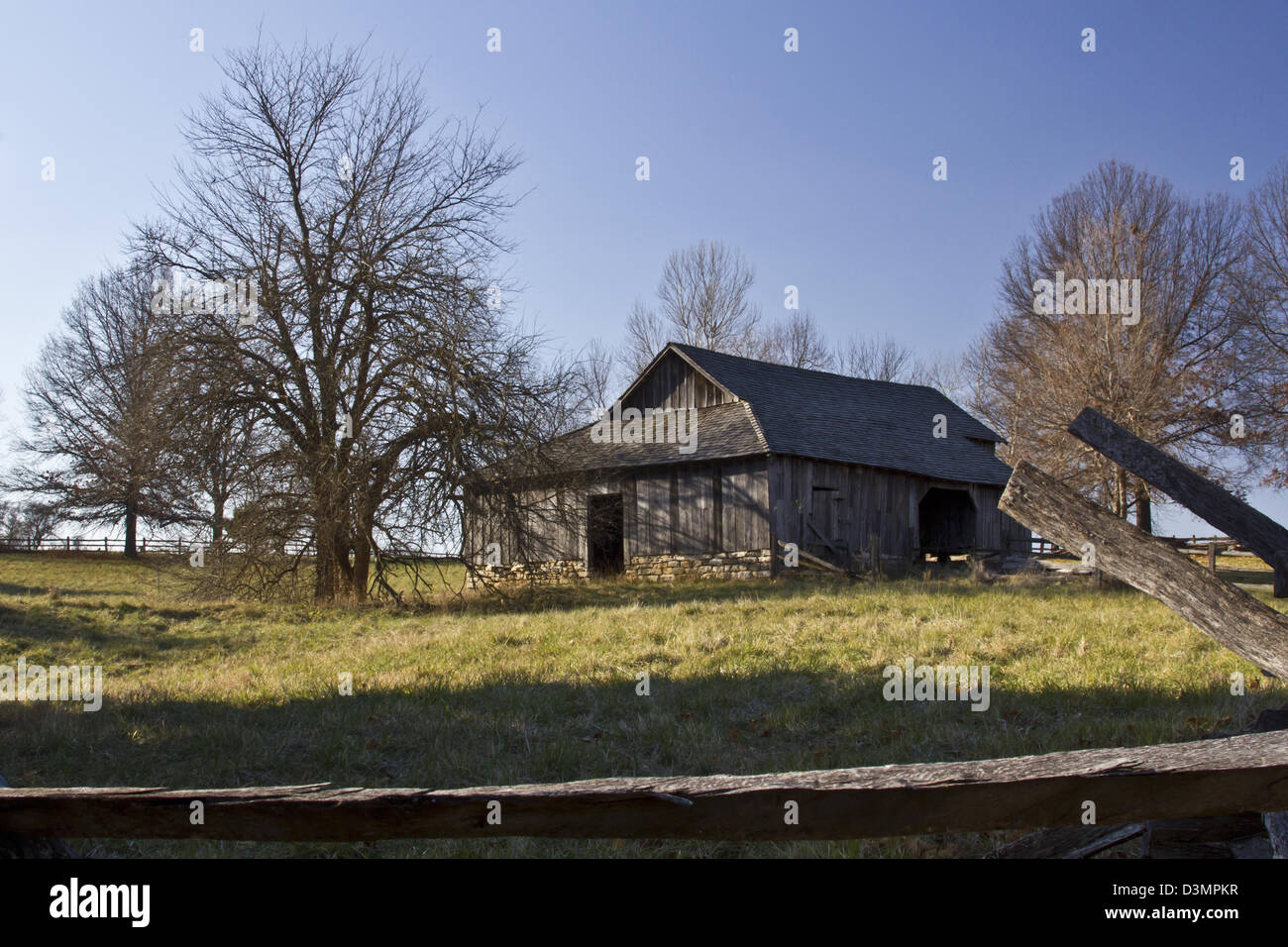 Man made barn hi-res stock photography and images - Alamy