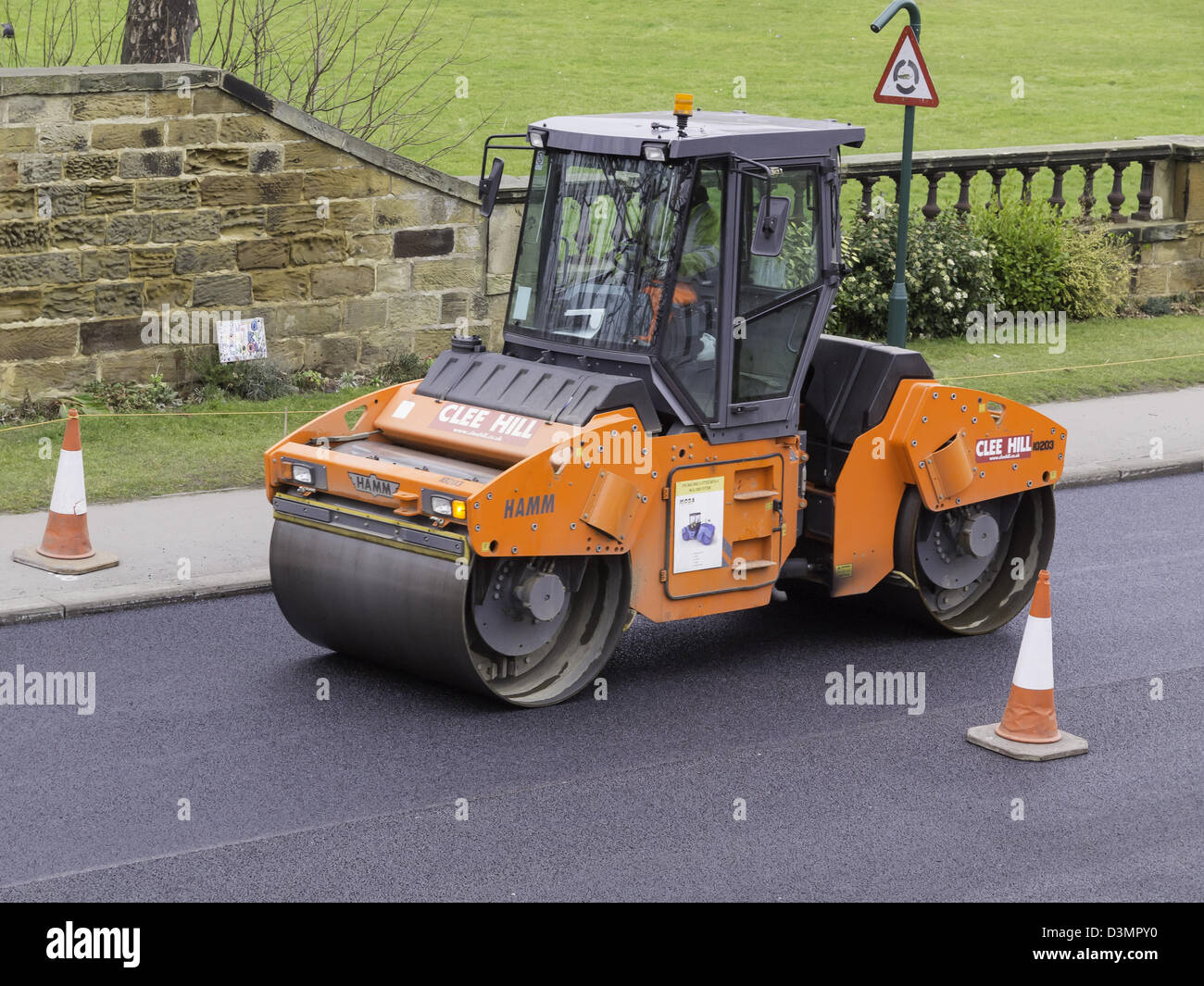 Tandem roller hi-res stock photography and images - Alamy