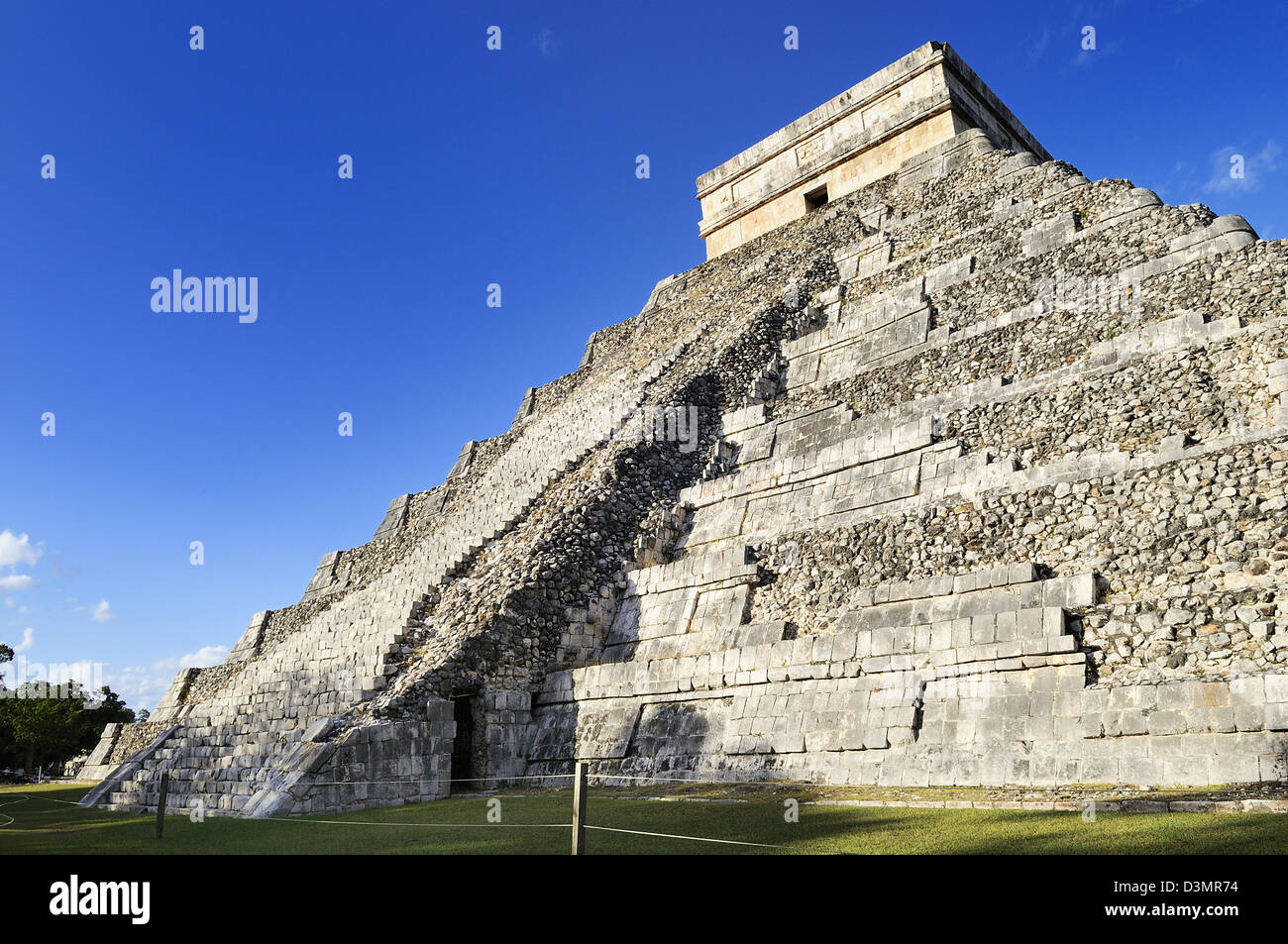 Chichen Itza feathered serpent pyramid, Mexico Stock Photo - Alamy