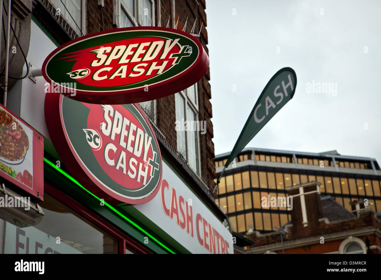 Speedy Cash Shop Sign Stock Photo - Alamy