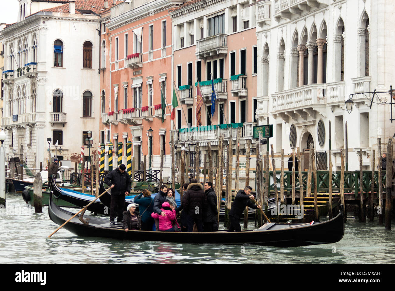Venice italy tourists in hi-res stock photography and images - Alamy