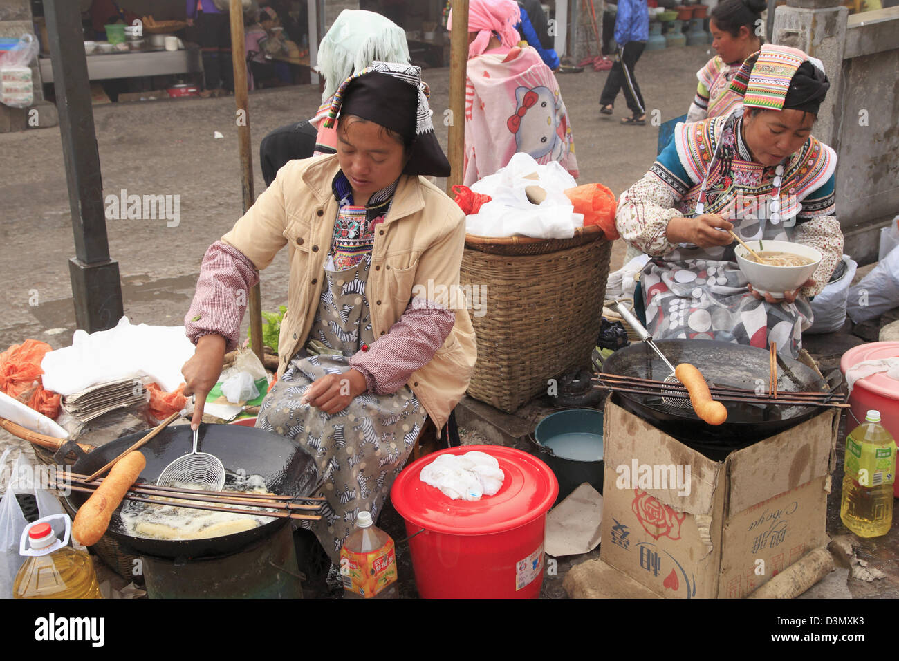 Ethnic food stall hi-res stock photography and images - Alamy