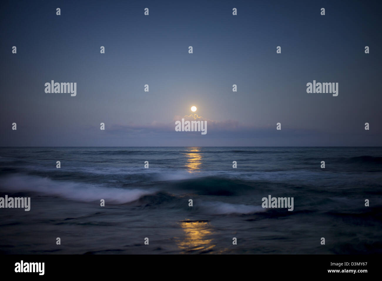 Moonset. Hawaii, The Big Island Stock Photo - Alamy