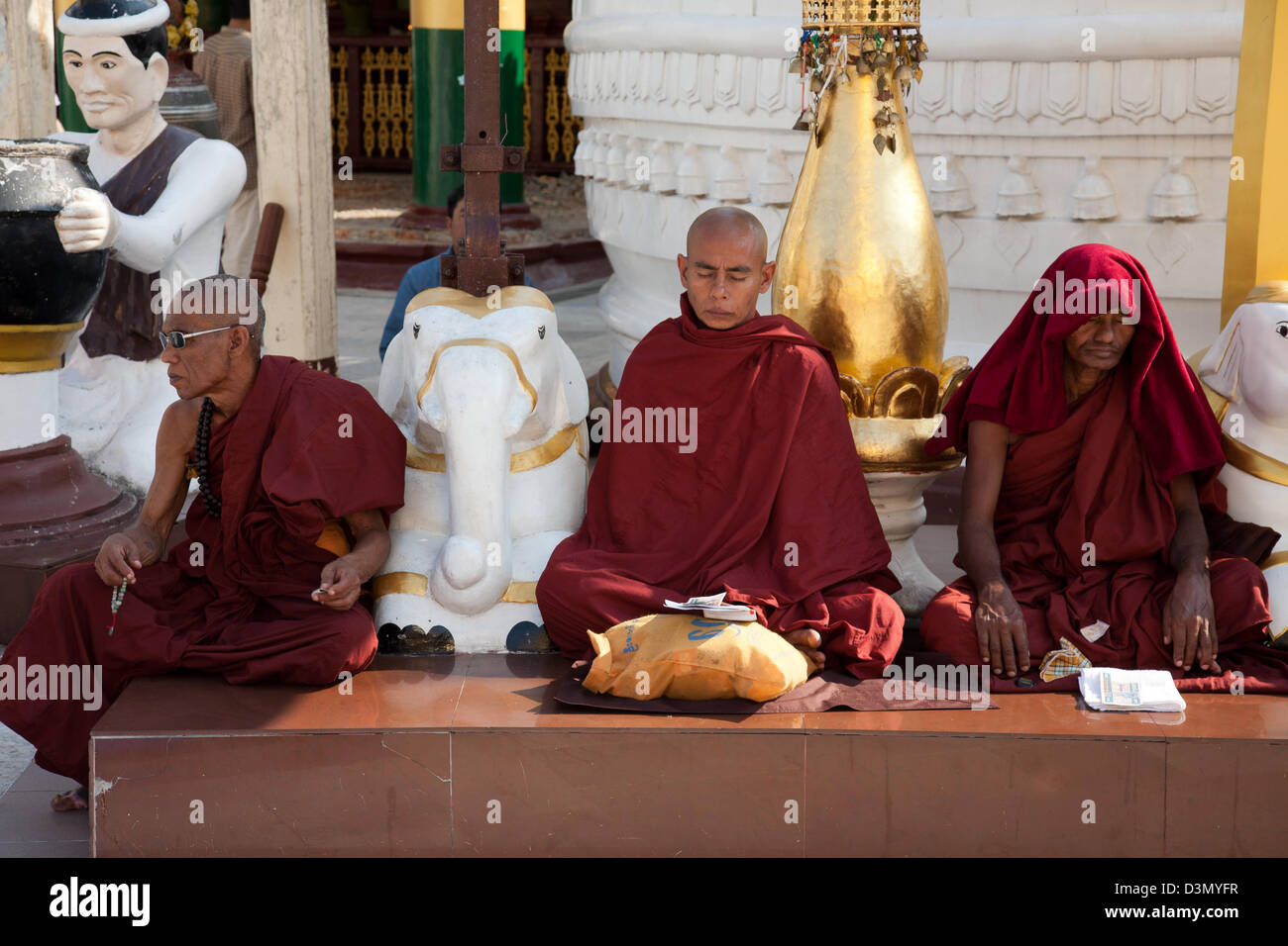 Buddhists Monks Meditate at The Shwedagon Pagoda, Yangon (Rangoon ...