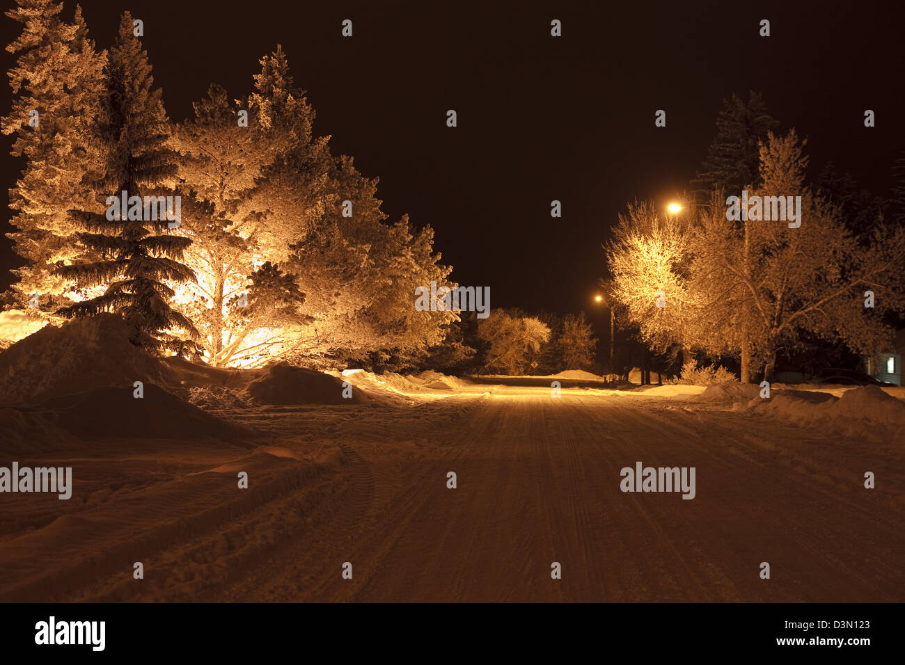 Saskatchewan winter night hi-res stock photography and images - Alamy