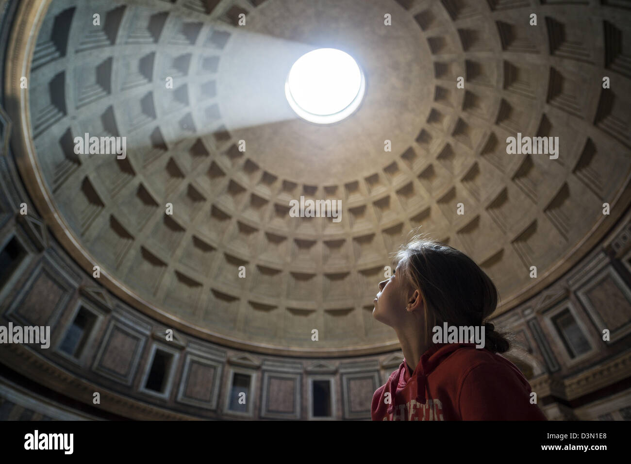 Sunlight through dome hi-res stock photography and images - Alamy