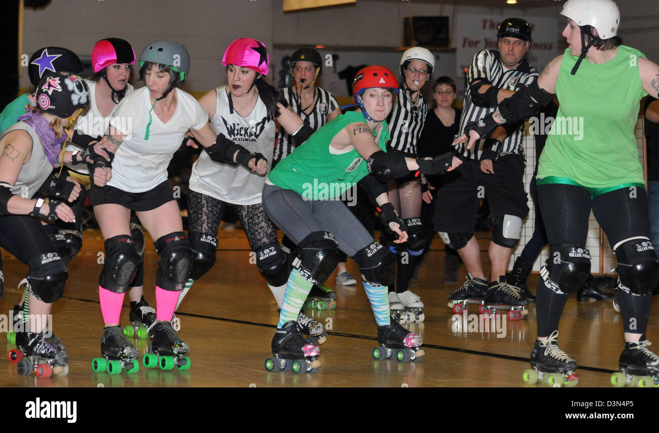 Amateur roller derby league in Groton, CT raising money for the victims ...