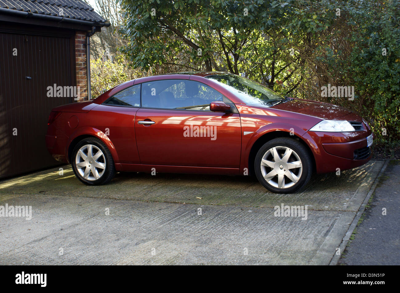 Beige renault hi-res stock photography and images - Alamy