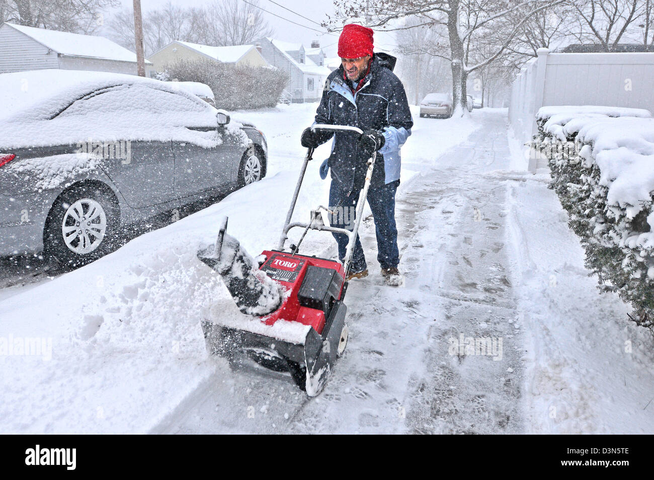 Man using snowblower hi-res stock photography and images - Alamy