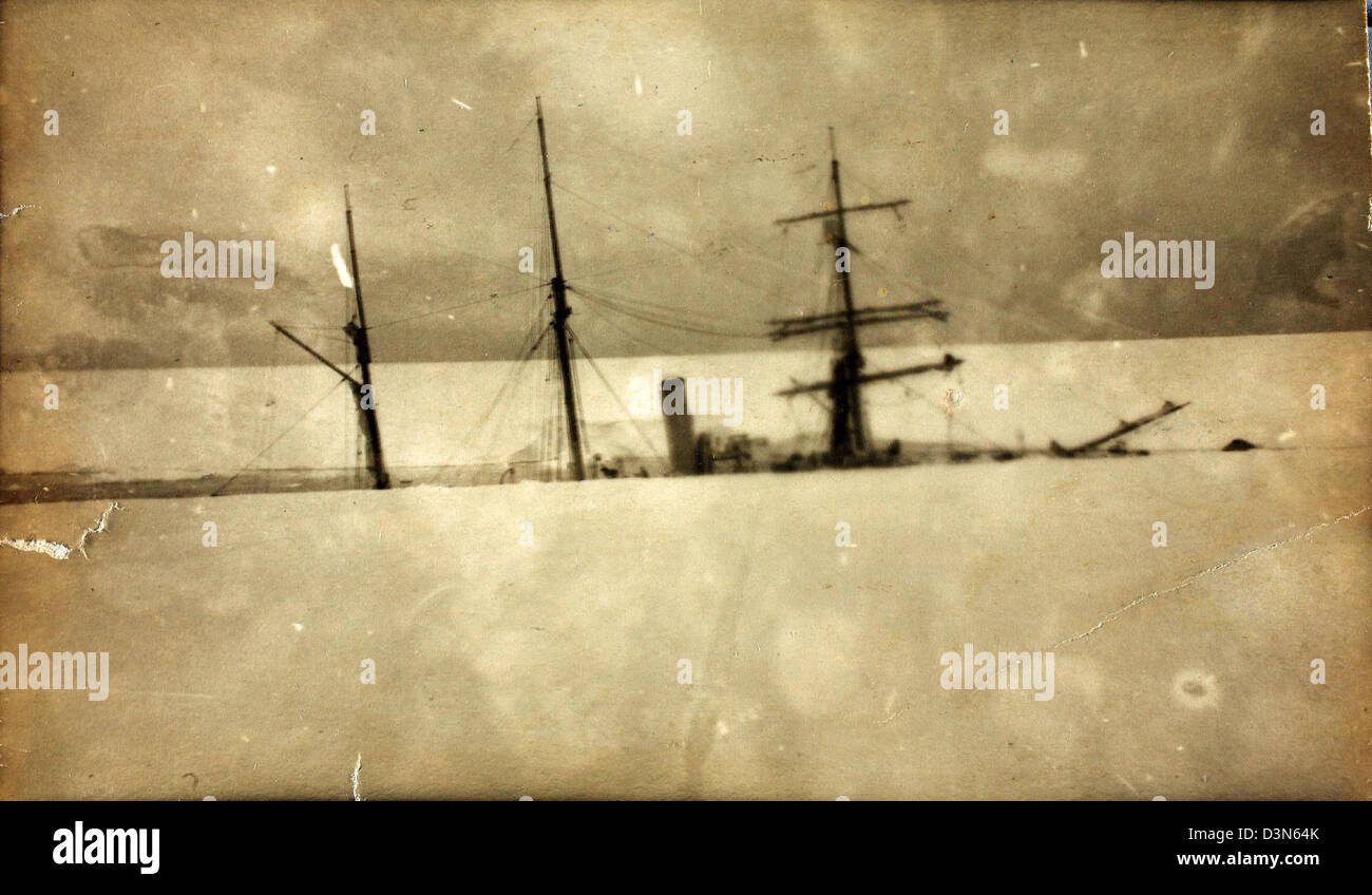 The 1932 Byrd Antarctic Expedition, which included historic flights ...