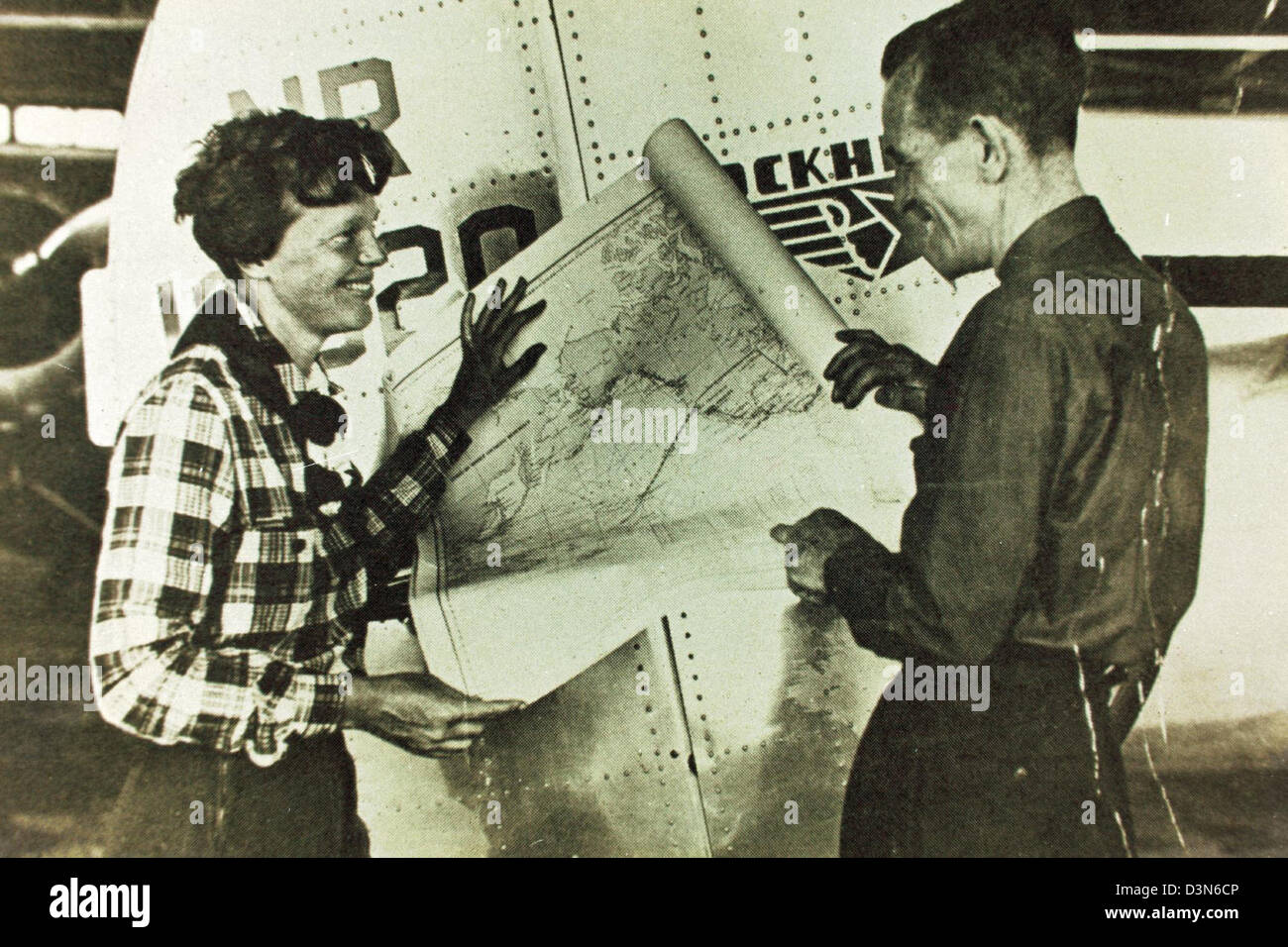 Amelia earhart 1932 solo flight hi-res stock photography and images - Alamy