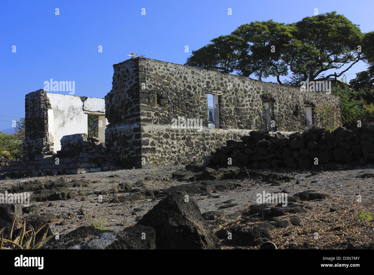 Ruins of 1860 Helani Church across from Kahaluu Beach Park Stock Photo ...