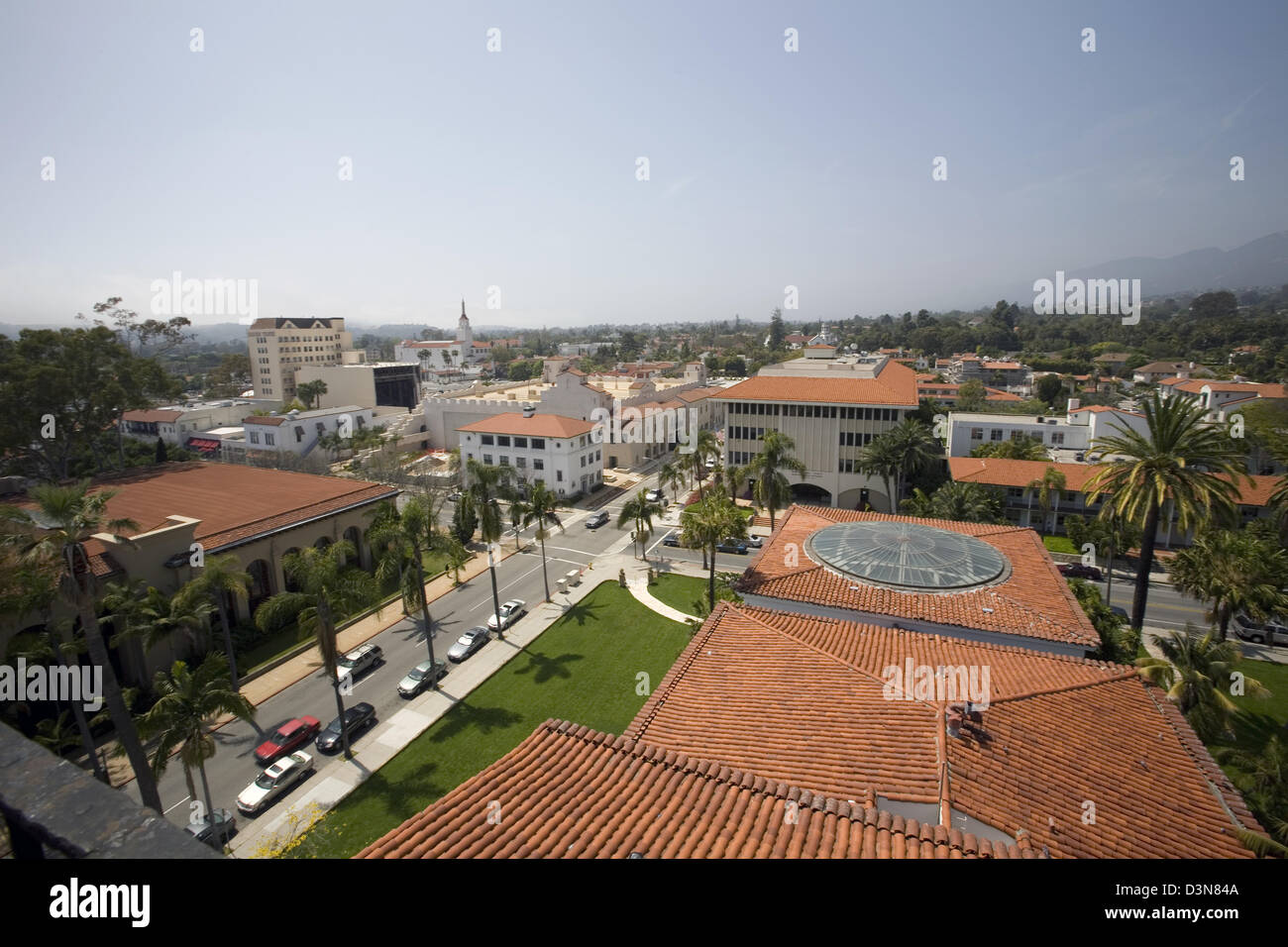 Santa barbara california red tile roofs hi-res stock photography and ...