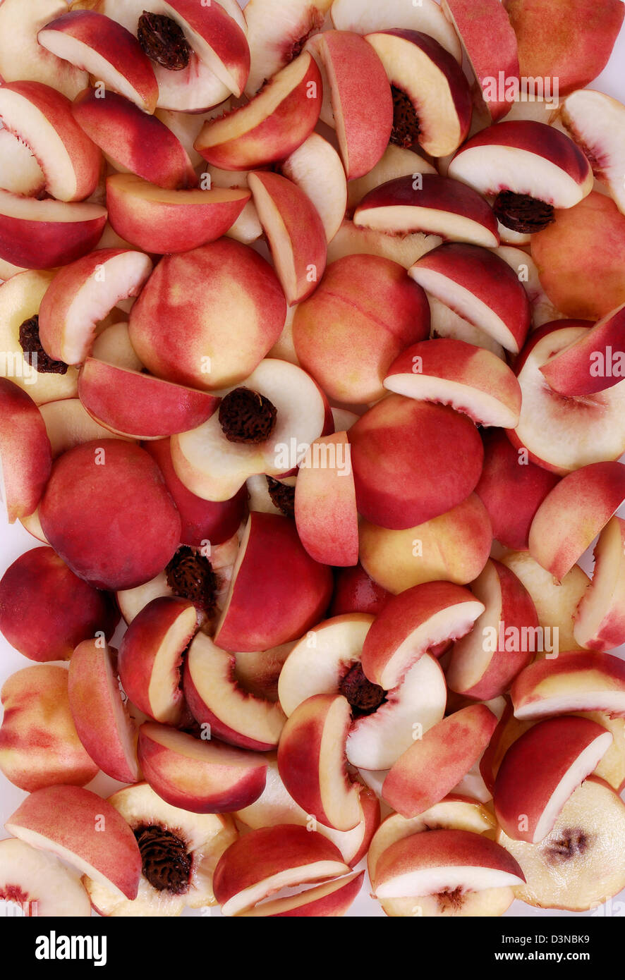 White peach sliced fruit hi-res stock photography and images - Alamy
