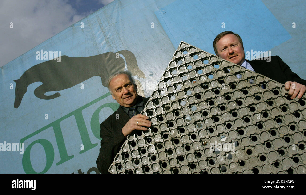 The heads of Otto sport- and horse riding fields construction, Werner ...