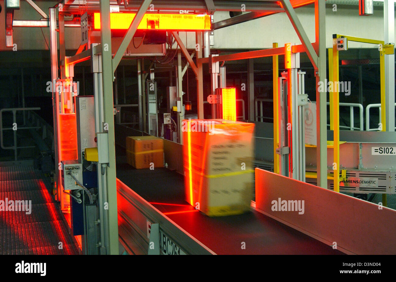 A parcel scanning device pictured at the freight centre of the American ...