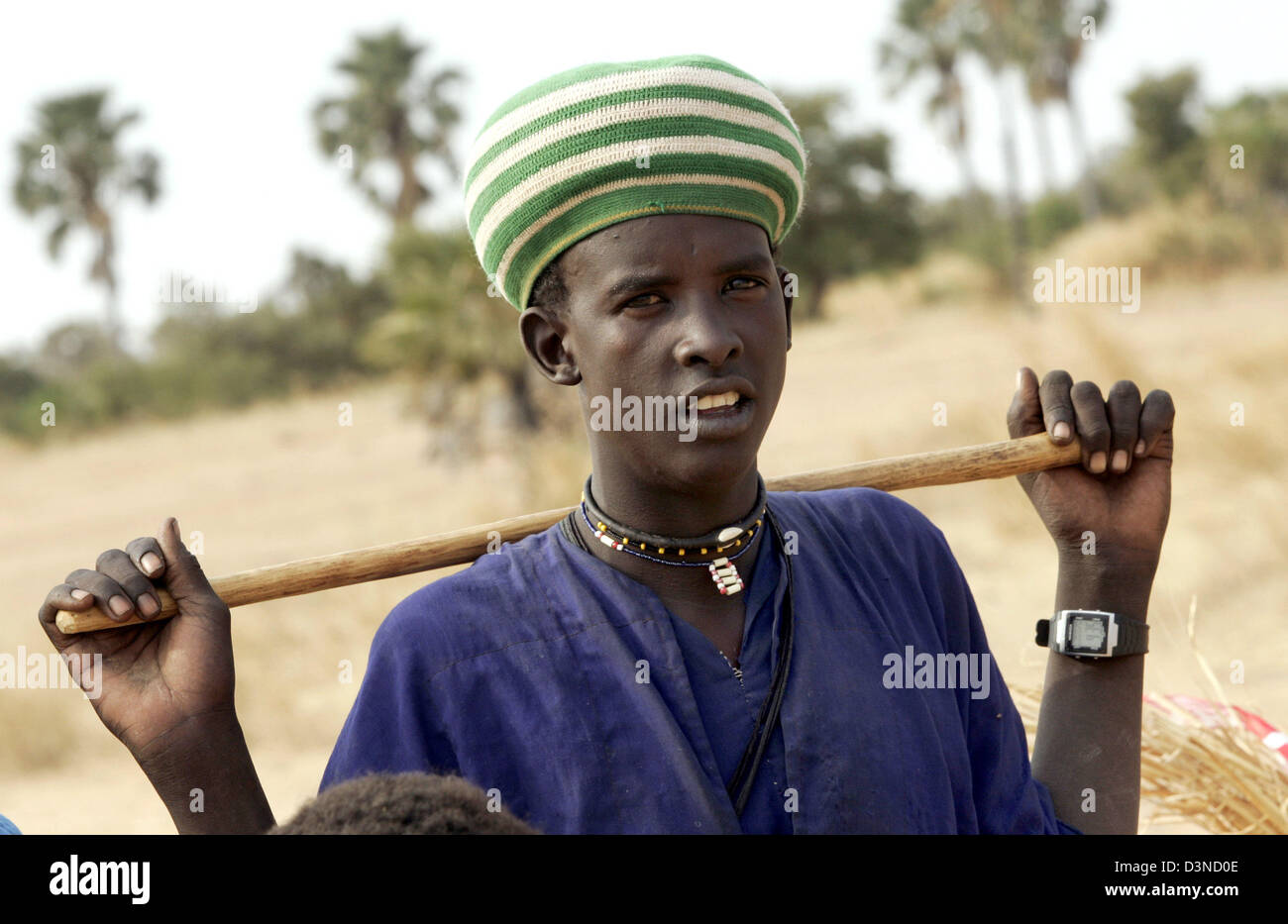 Mli single exterior posing hi-res stock photography and images - Alamy