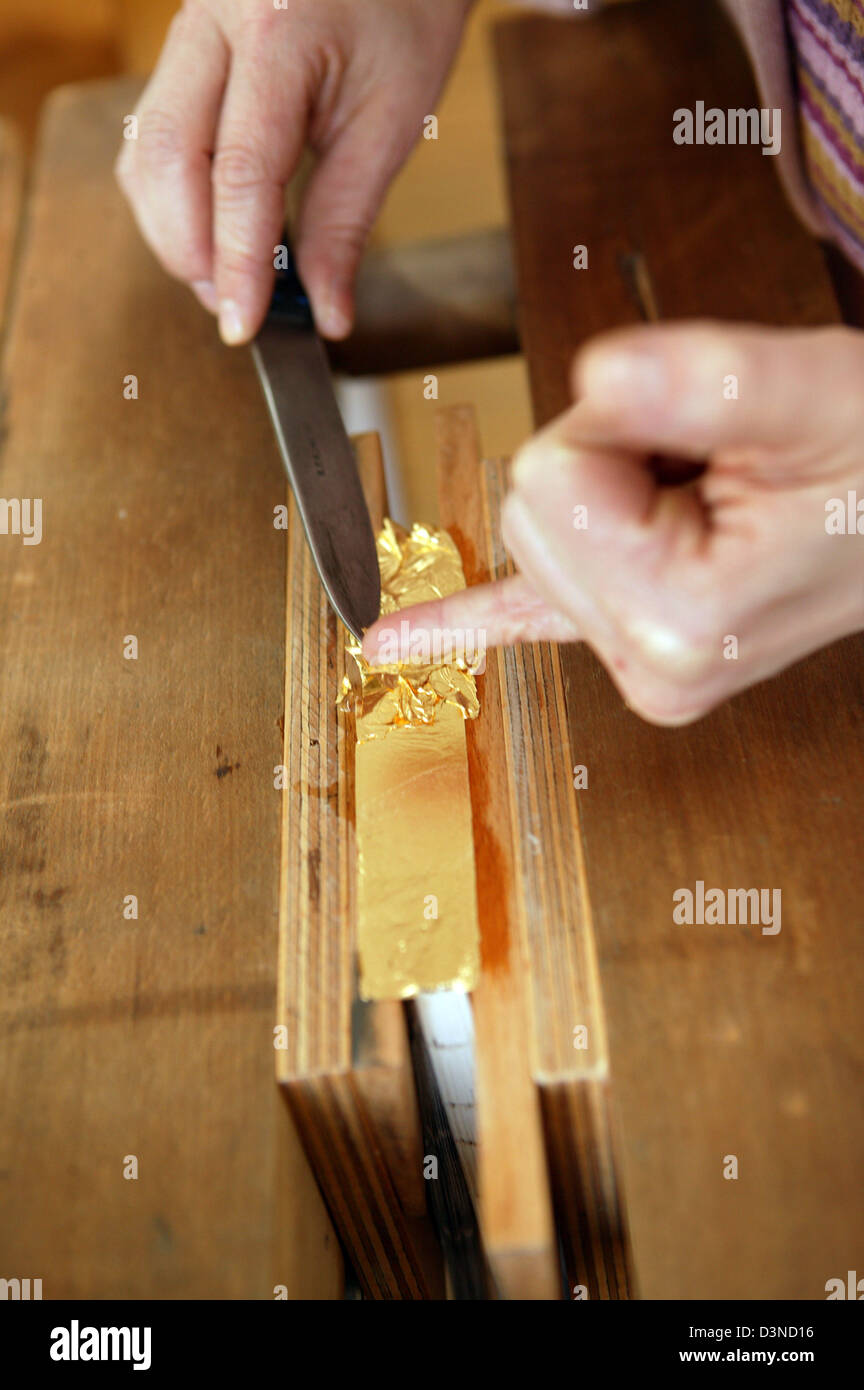 Beaten gold hi-res stock photography and images - Alamy