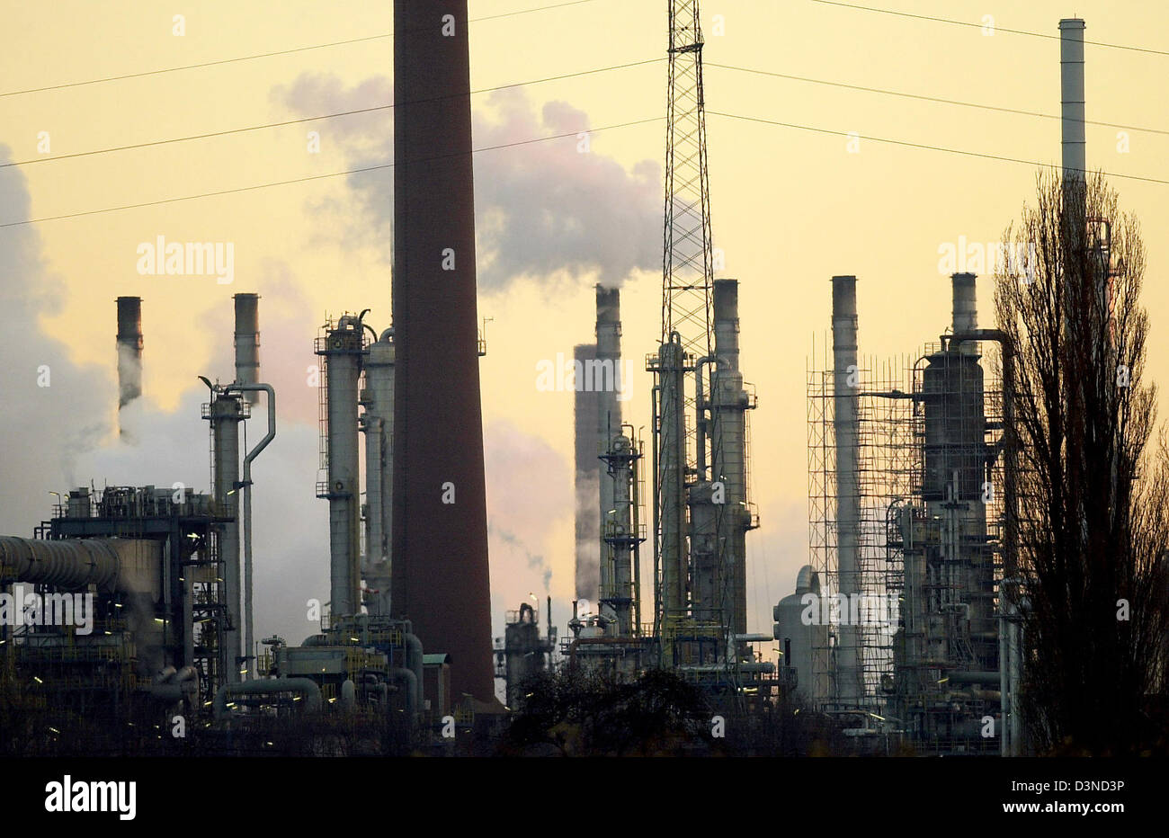 Steam emerges from chimneys hi-res stock photography and images - Alamy