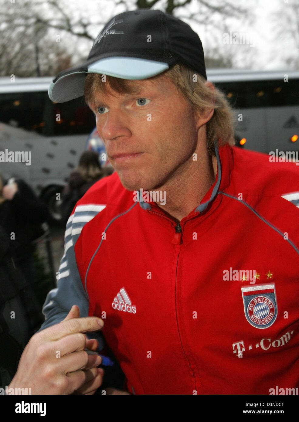 Oliver Kahn, goalkeeper of German Bundesliga soccer club Bayern Munich ...
