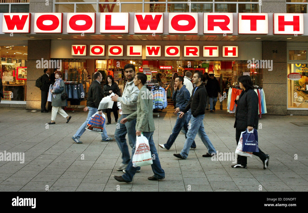 The picture shows consumers at the entrance to the Woolworth store on ...