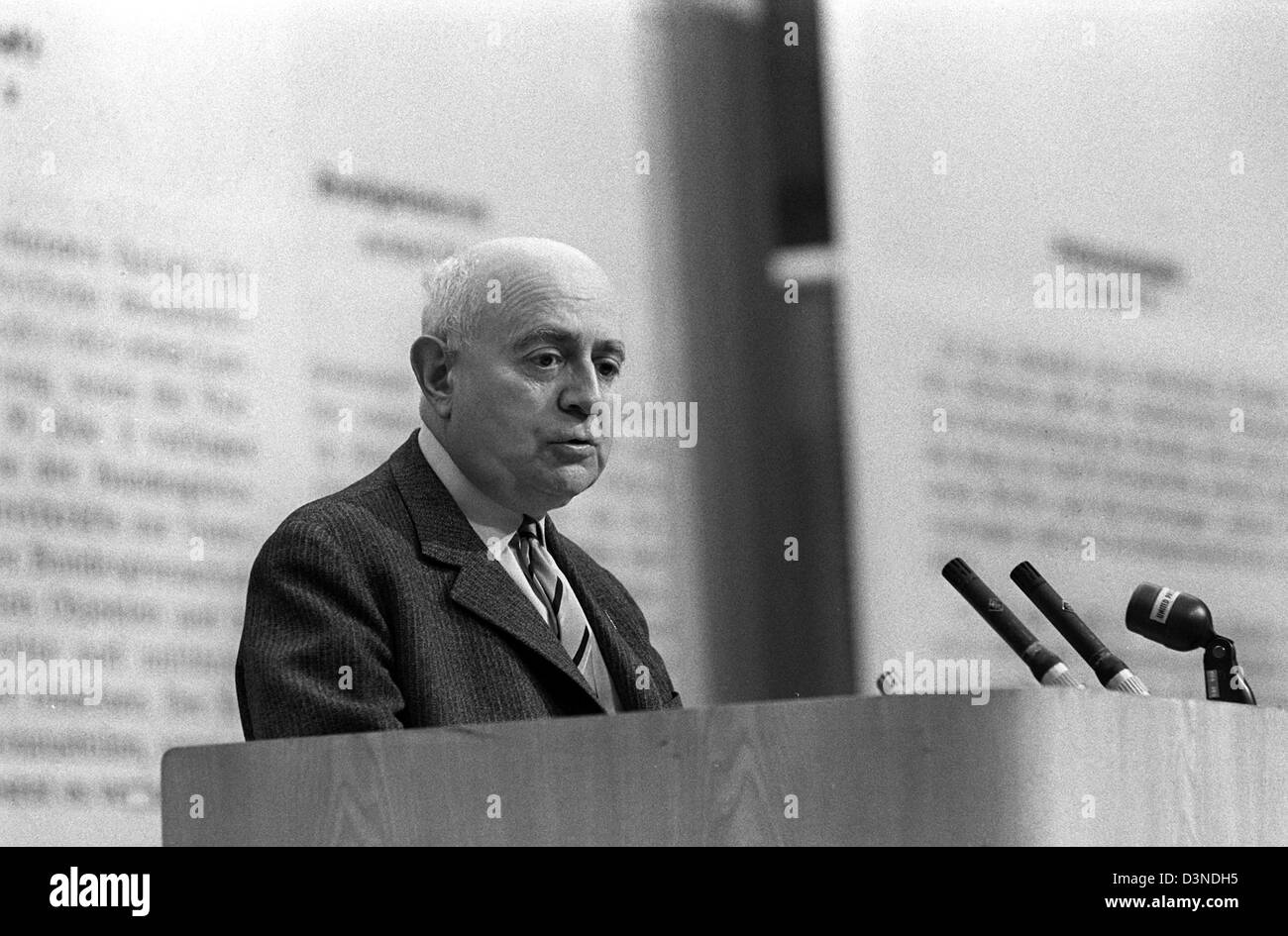 Theodor adorno hi-res stock photography and images - Alamy