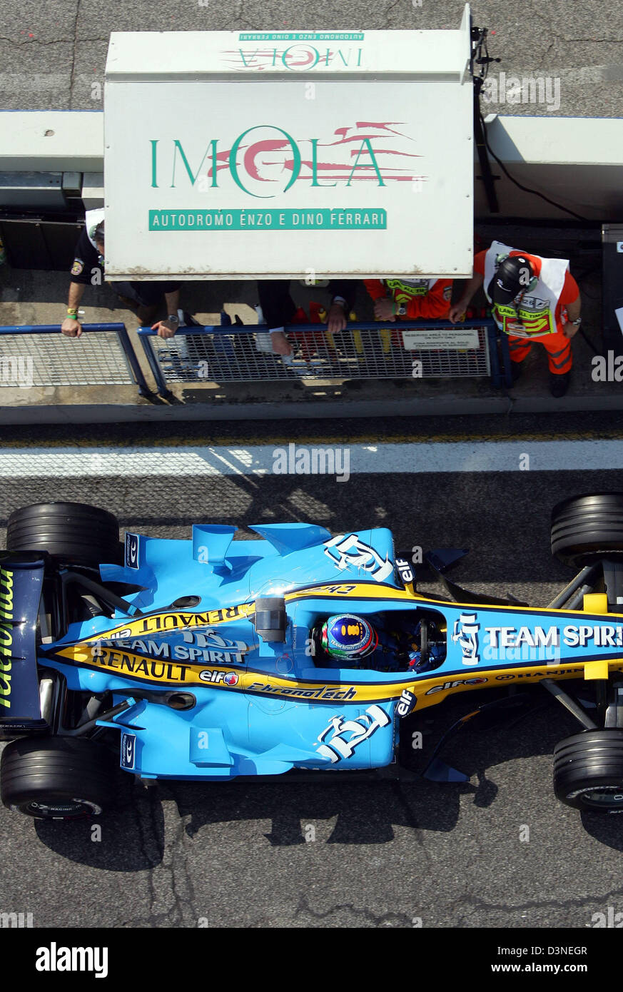 The Italian Formula One driver Giancarlo Fisichella of Renault F1 team ...