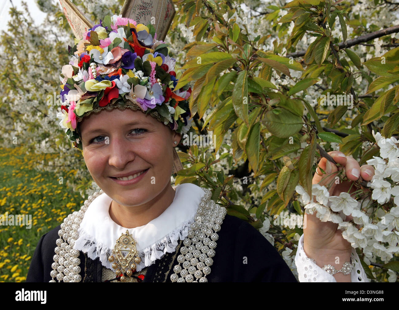 29 year old insurance business women Inga Schalk from Neuwiedental ...