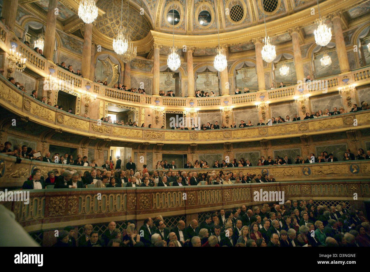 Versailles royal opera hi-res stock photography and images - Alamy