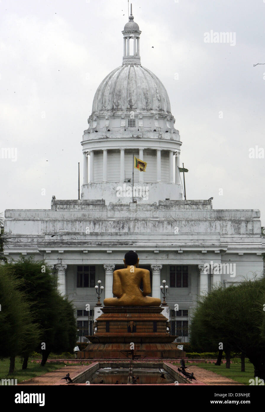 View over a golden Buddha statue on the domed structure of the Colombo ...