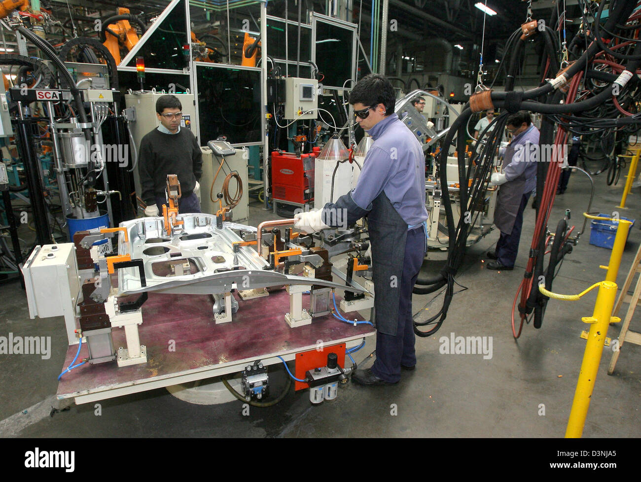 Body panels hi-res stock photography and images - Alamy