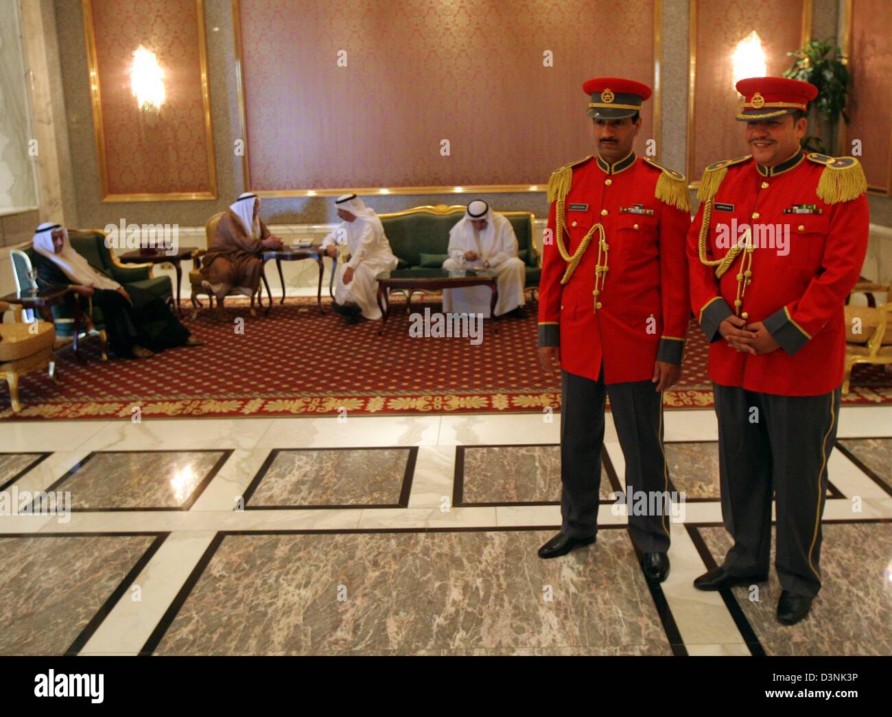 Group red guard soldiers hi-res stock photography and images - Alamy