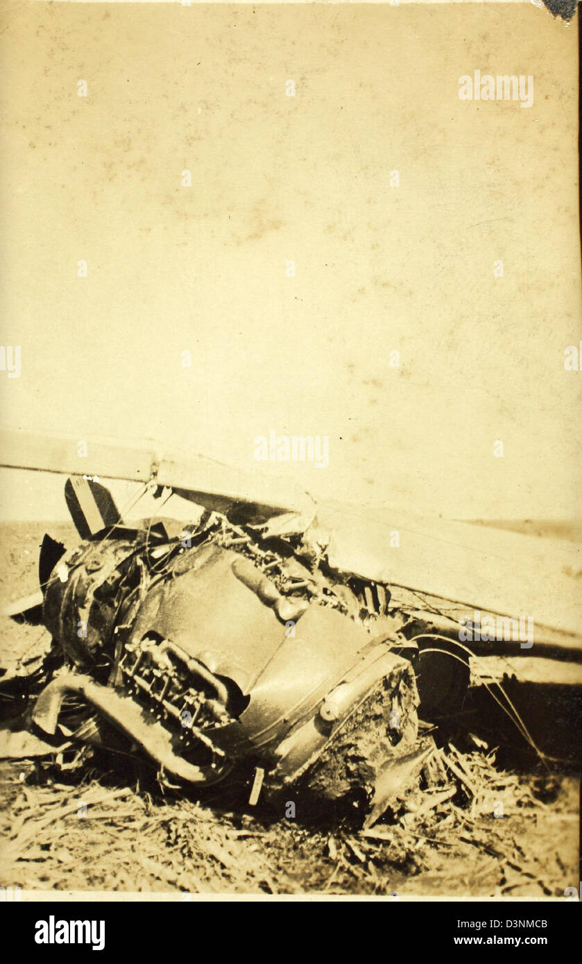 This entry details an aircraft accident that occurred between 1917 and ...