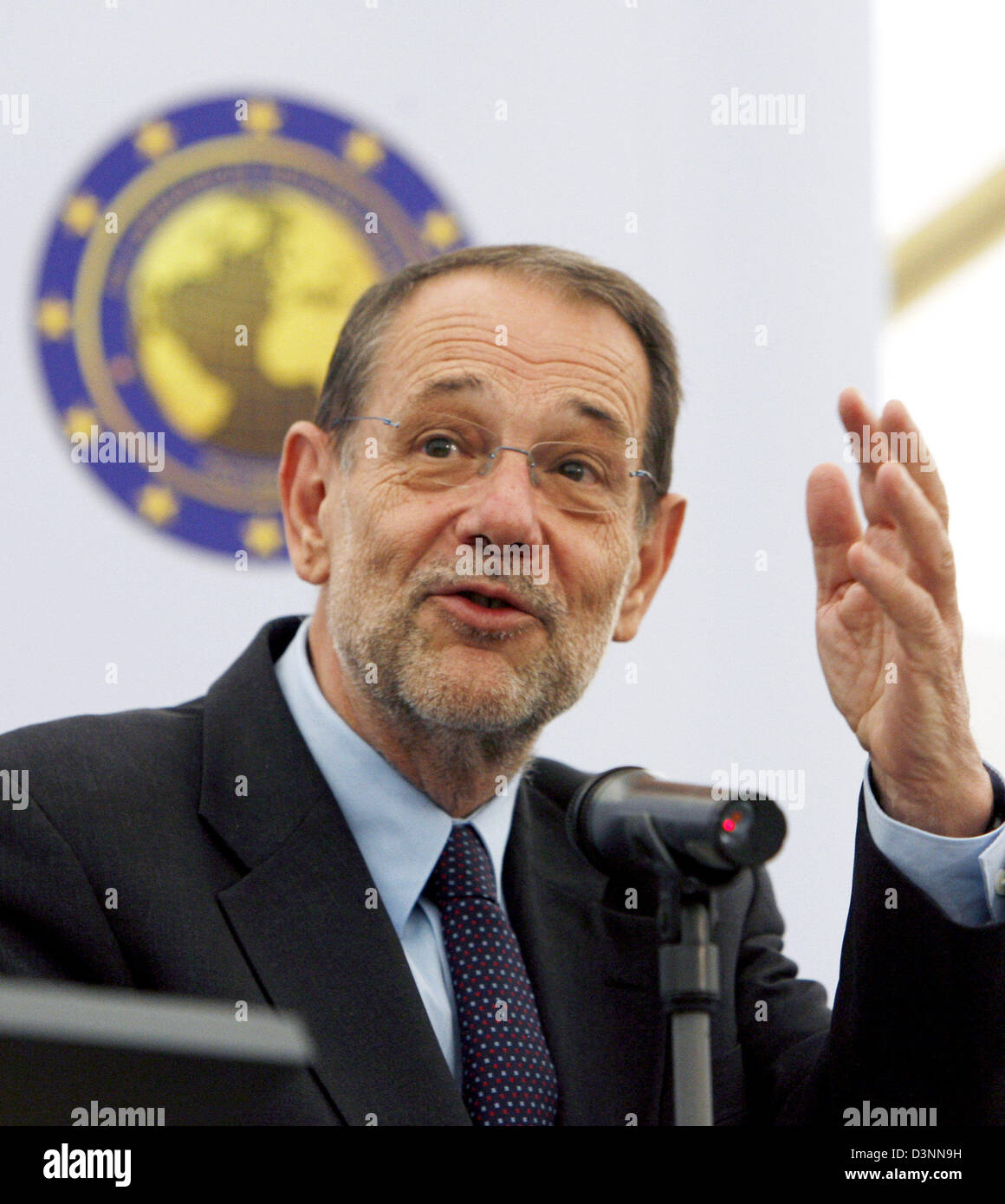 EU Minister for Foreign Affairs Spanish Javier Solana talks during a ...
