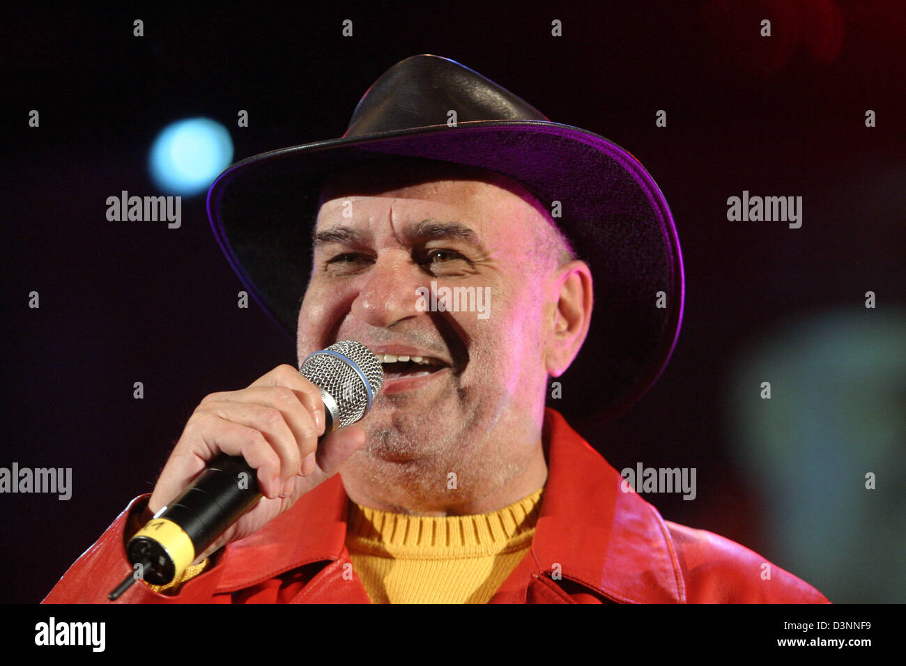 (dpa file) - The archived pictured shows German singer Drafi Deutscher ...