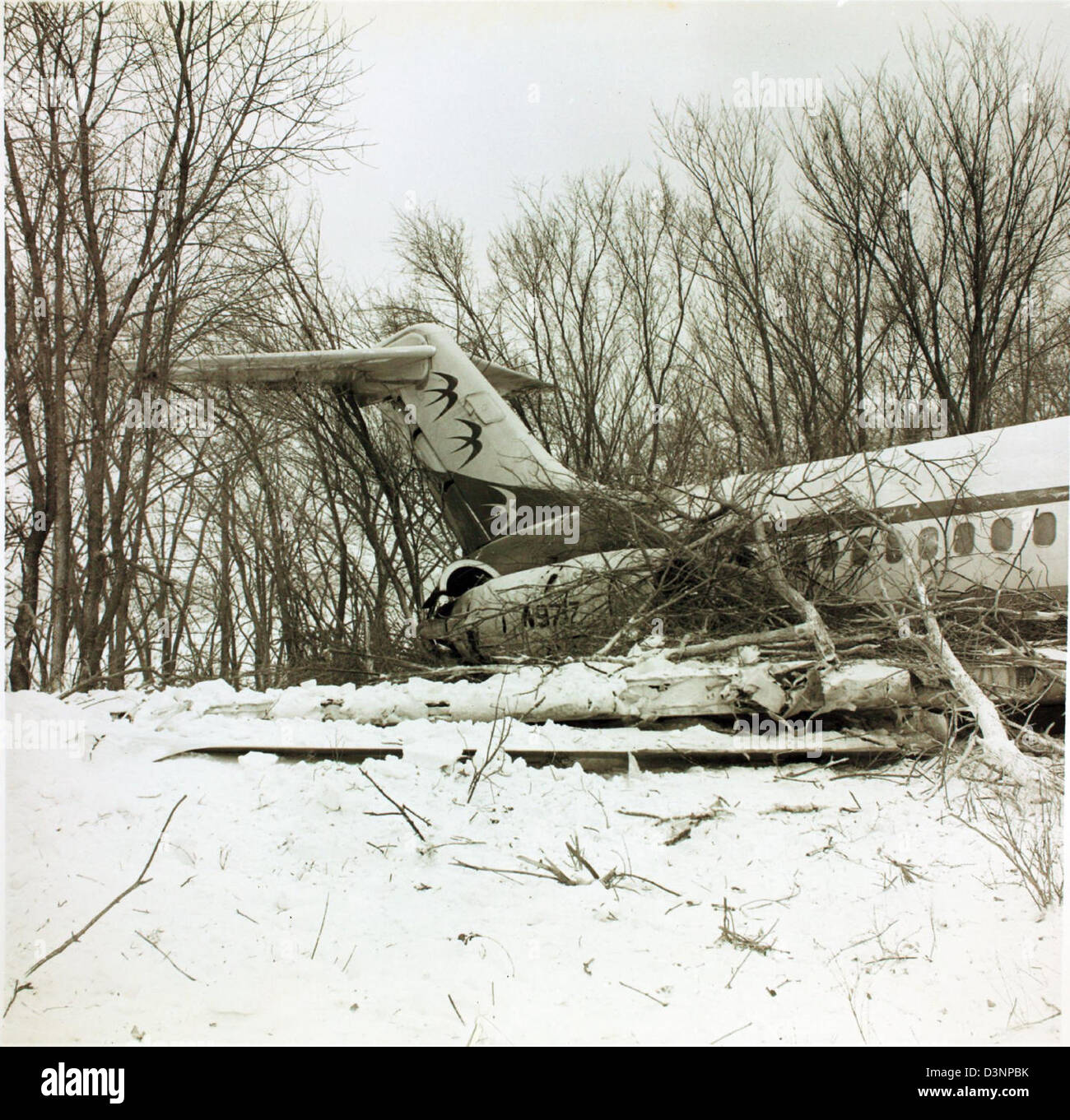 In 1964, a Douglas DC-7 aircraft was involved in a crash. The aircraft ...