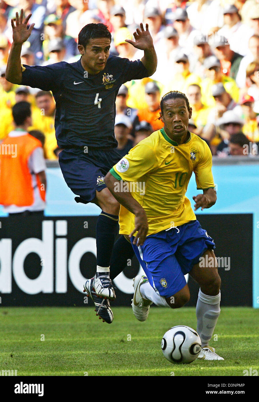Ronaldinho brazil world cup 2006 hi-res stock photography and images ...