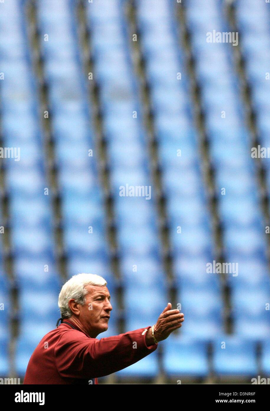 Marcello lippi coach italy soccer High Resolution Stock Photography and ...