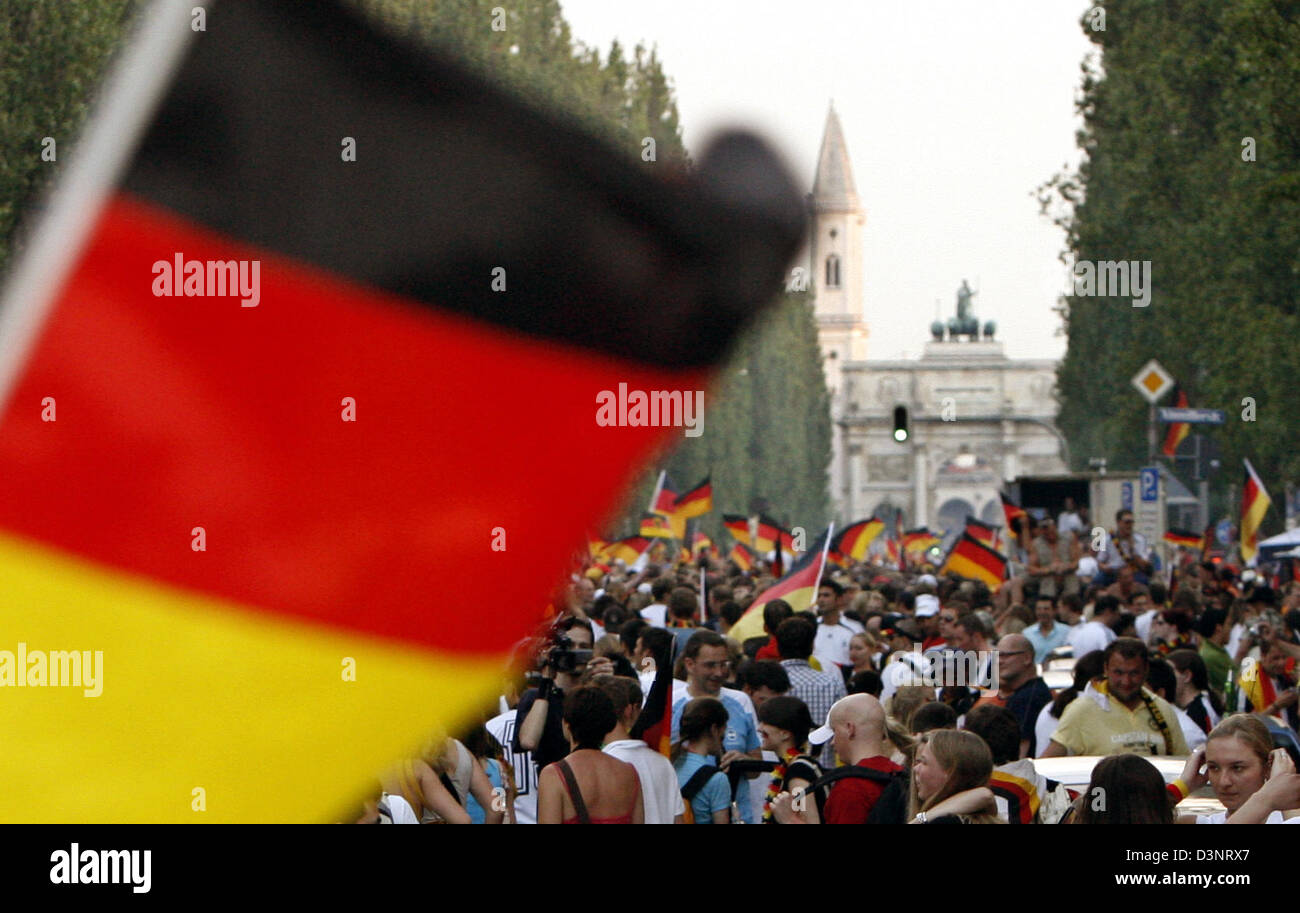 German fans are celebrating on Leopoldstreet after the 2:0 victory of ...