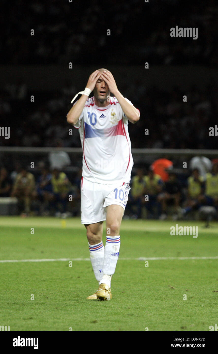 2006 fifa world cup zinedine zidane hi-res stock photography and images ...