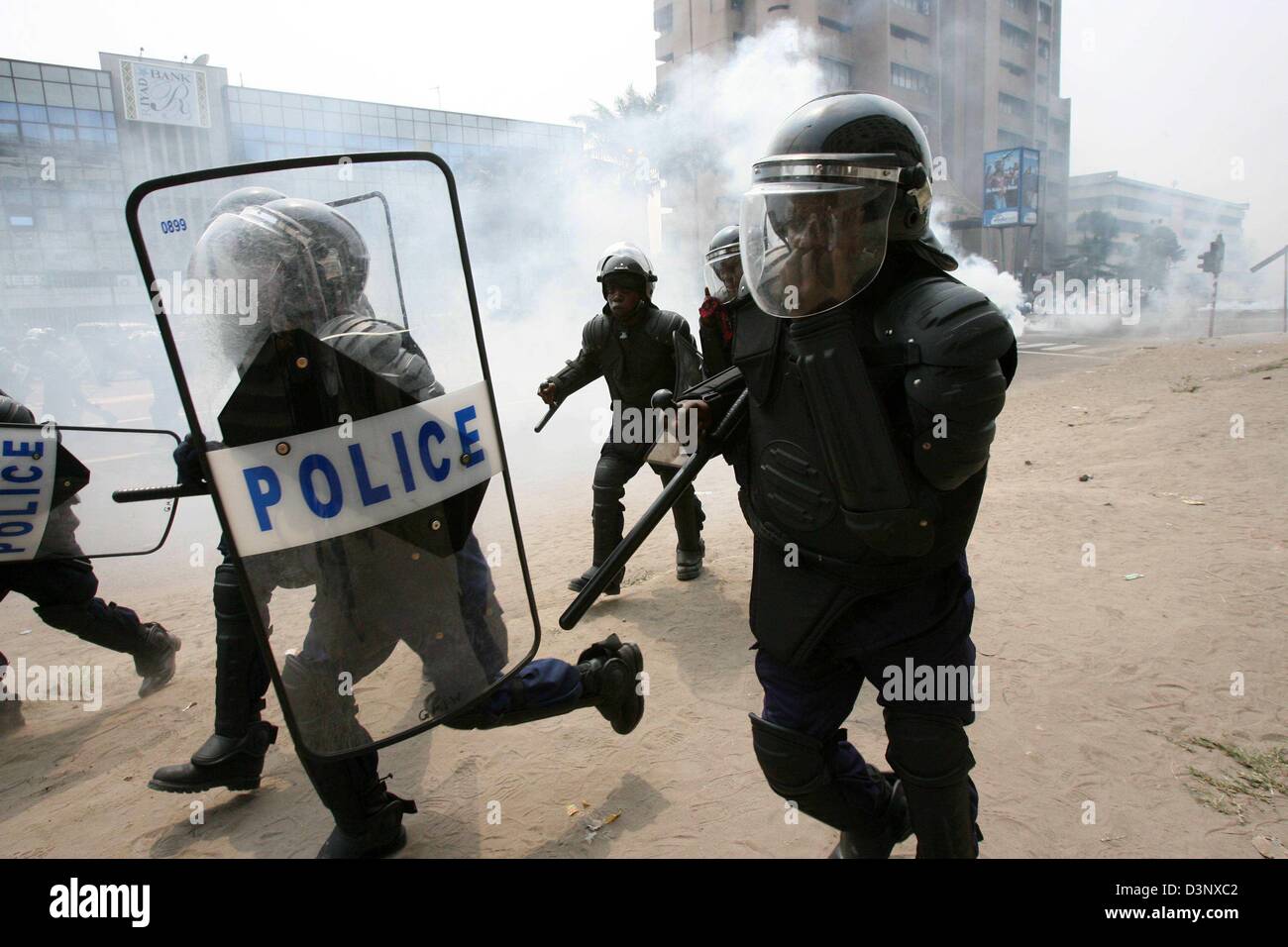 Congolese police forces hi-res stock photography and images - Alamy