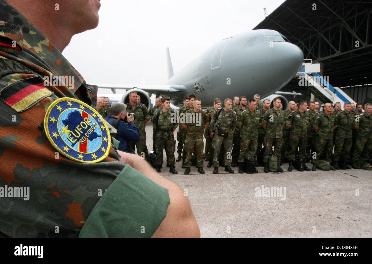 60 German soldiers belonging to the European Union Force (Eufor ...