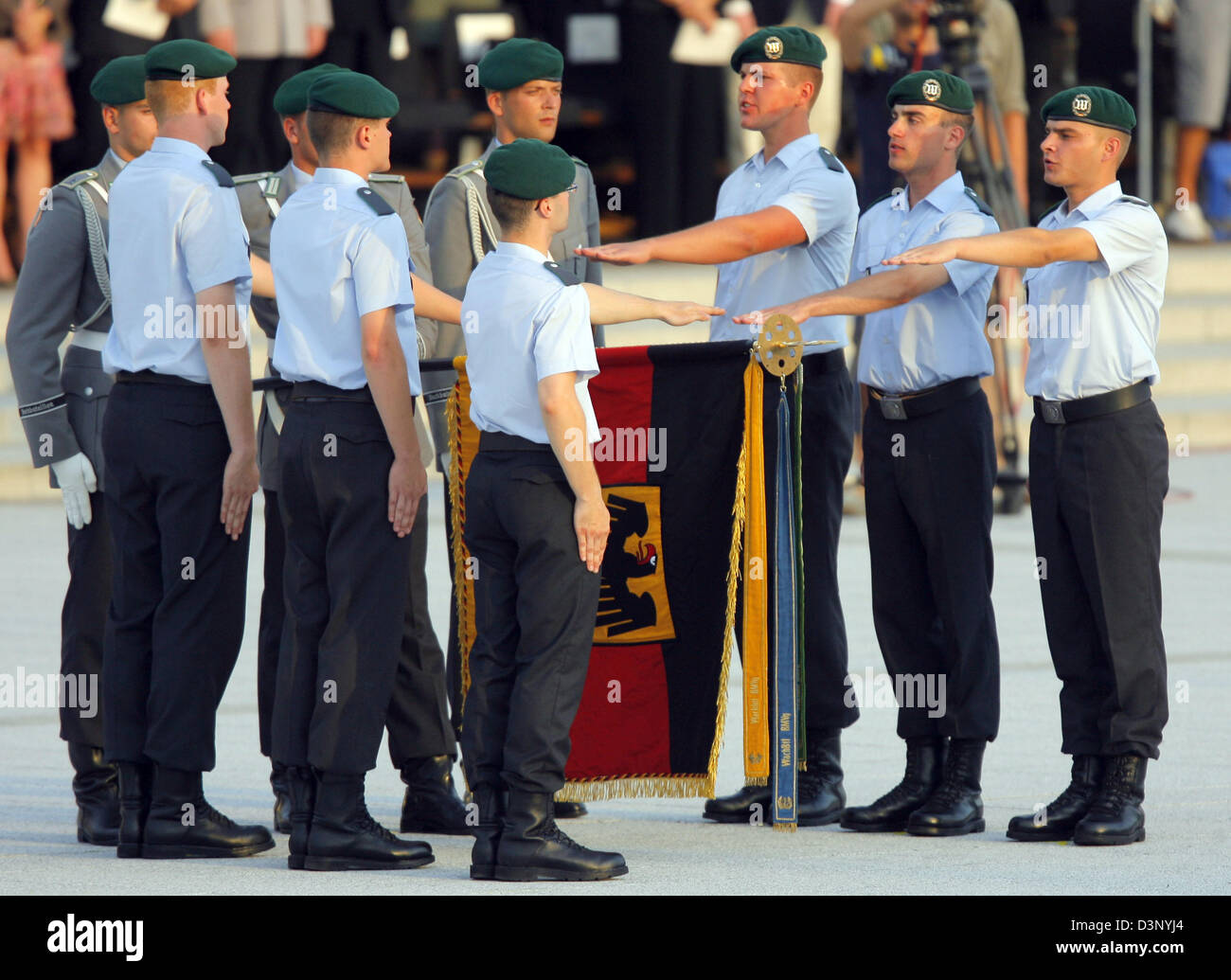 Bundeswehr recruits make their solemn pledge in Berlin, Germany ...