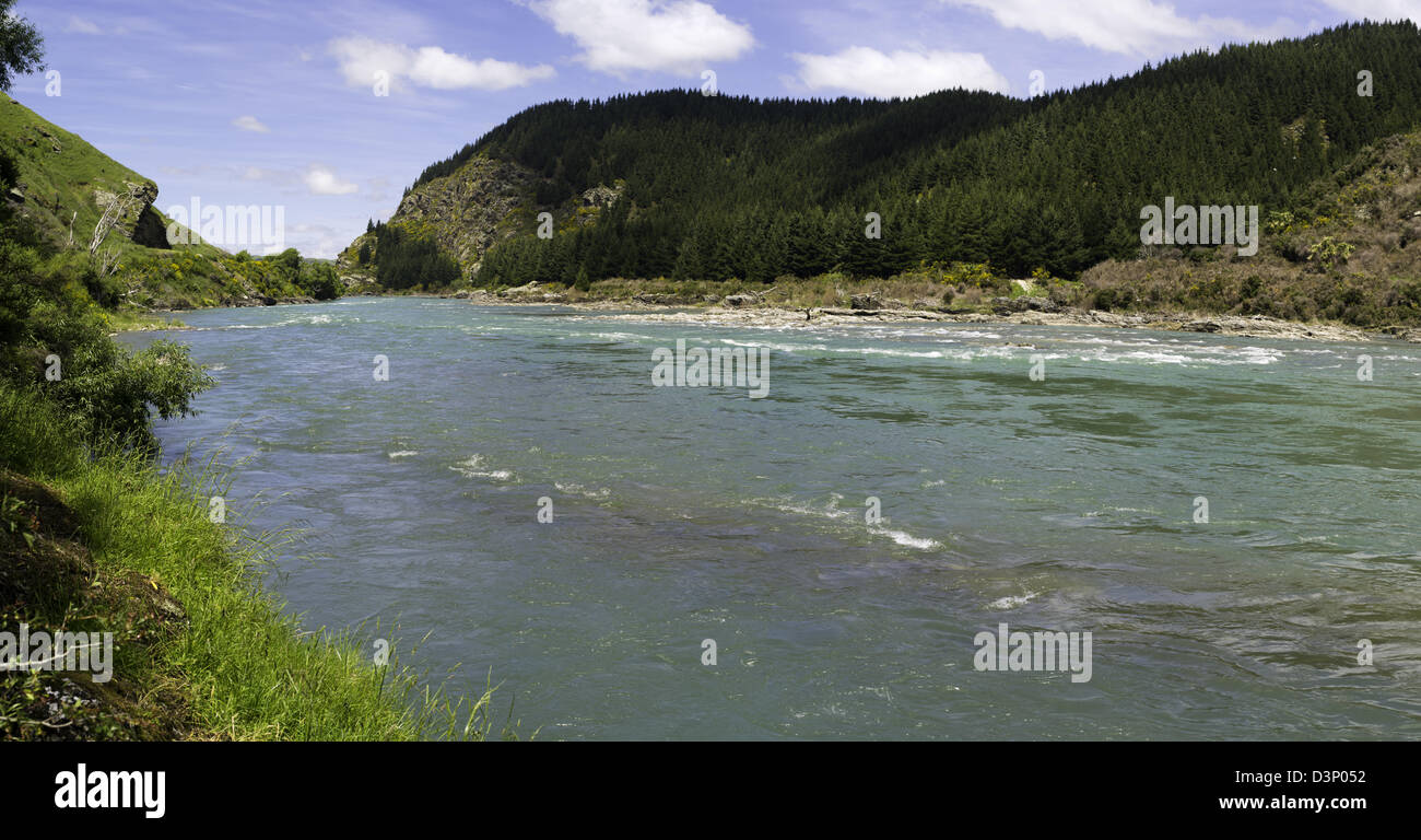 View of the Clutha River, from the east bank, near Beaumont, New ...