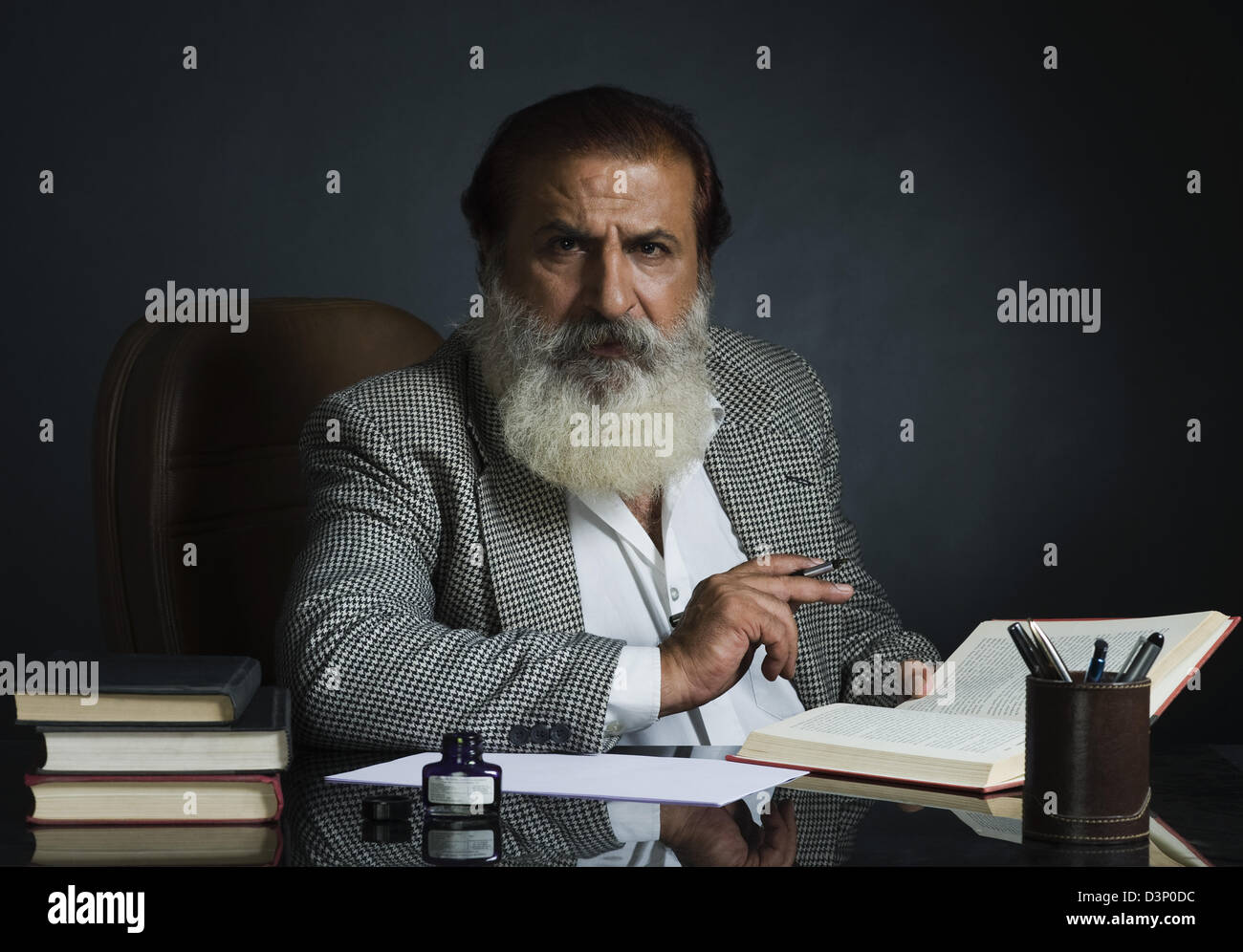 Review book hi-res stock photography and images - Alamy