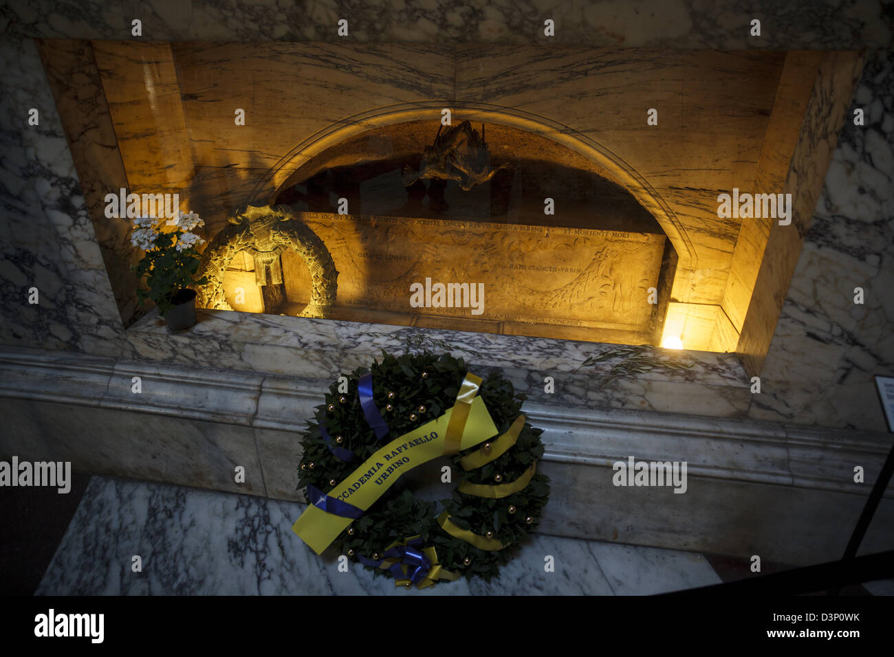 Tomb of the Italian Renaissance artist Raphael in the Pantheon in Rome ...