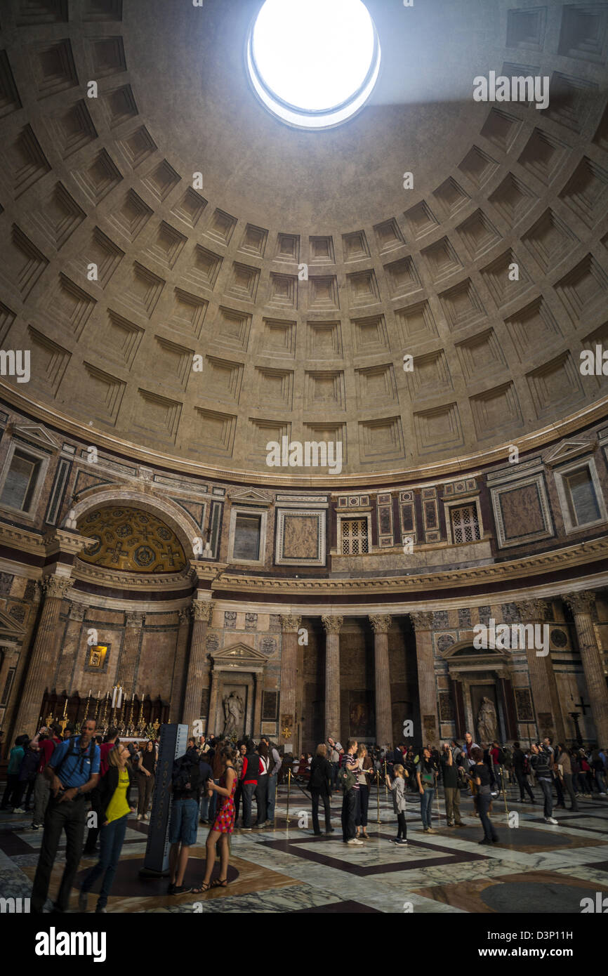 Oculus church hi-res stock photography and images - Alamy