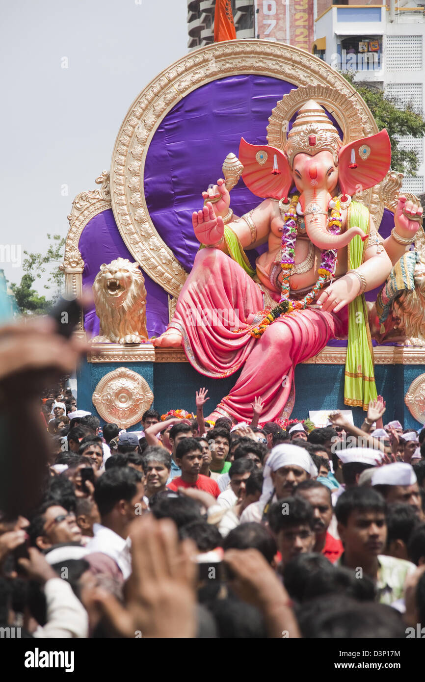 Lalbaugcha raja hi-res stock photography and images - Alamy