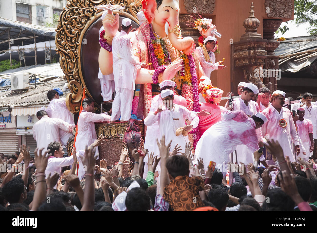 Crowd at religious procession during Ganpati visarjan ceremony, Mumbai ...